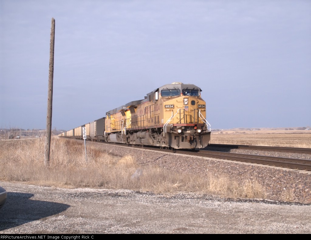 UP 6824 Leads Coal Loads WB